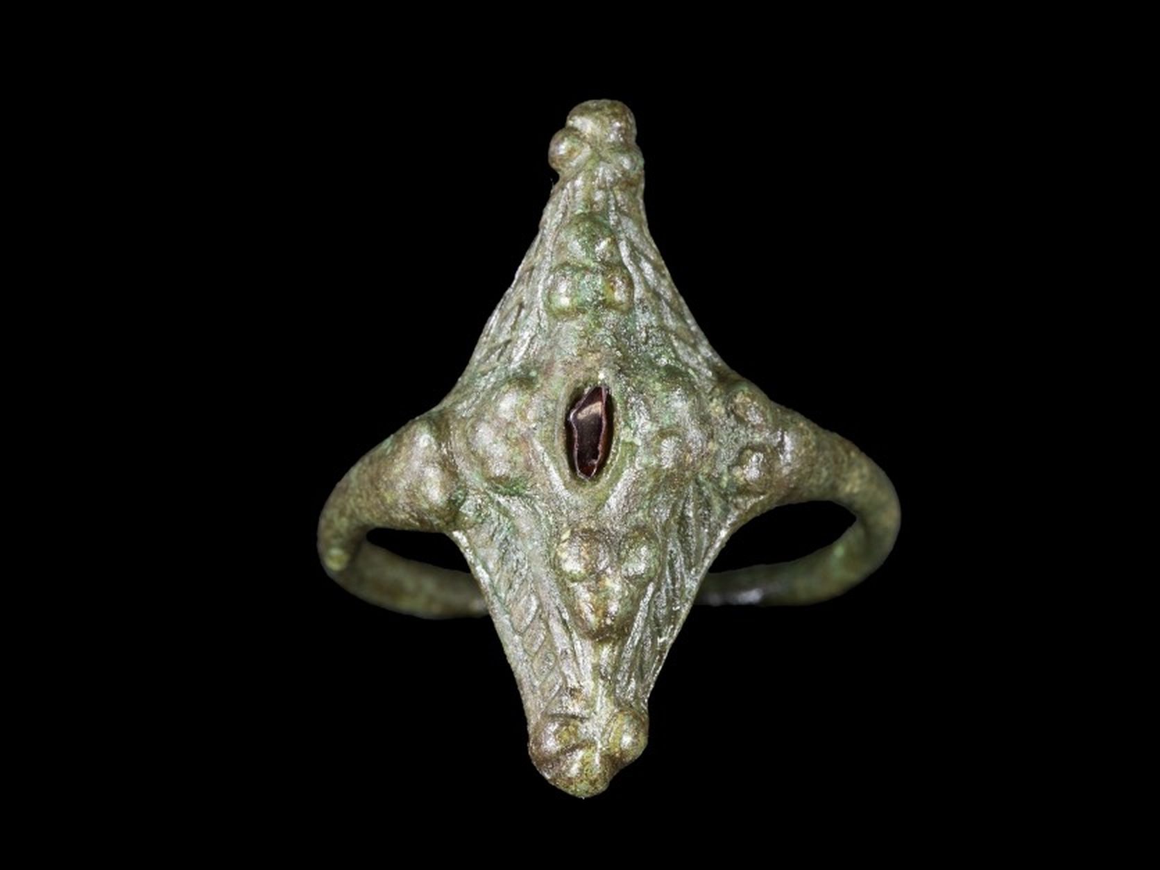 Volunteer Discovers 1,000-Year-Old Ring on the Last Day of an ...