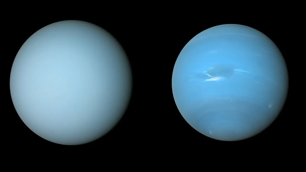 does uranus change colors