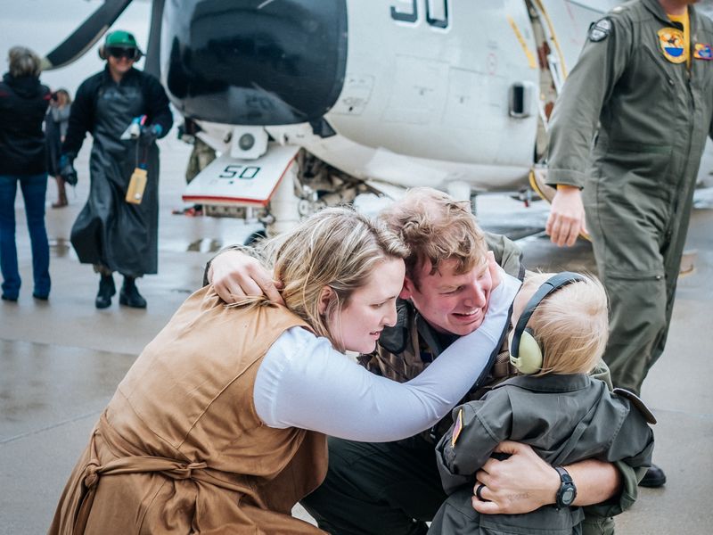 A Navy Family Reunited | Smithsonian Photo Contest | Smithsonian Magazine