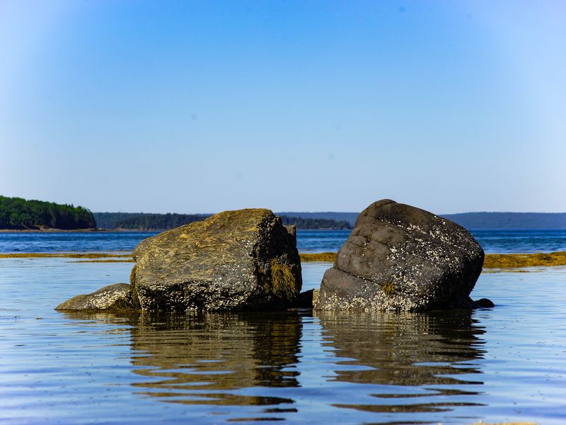 Ocean Rocks in Maine | Smithsonian Photo Contest | Smithsonian Magazine