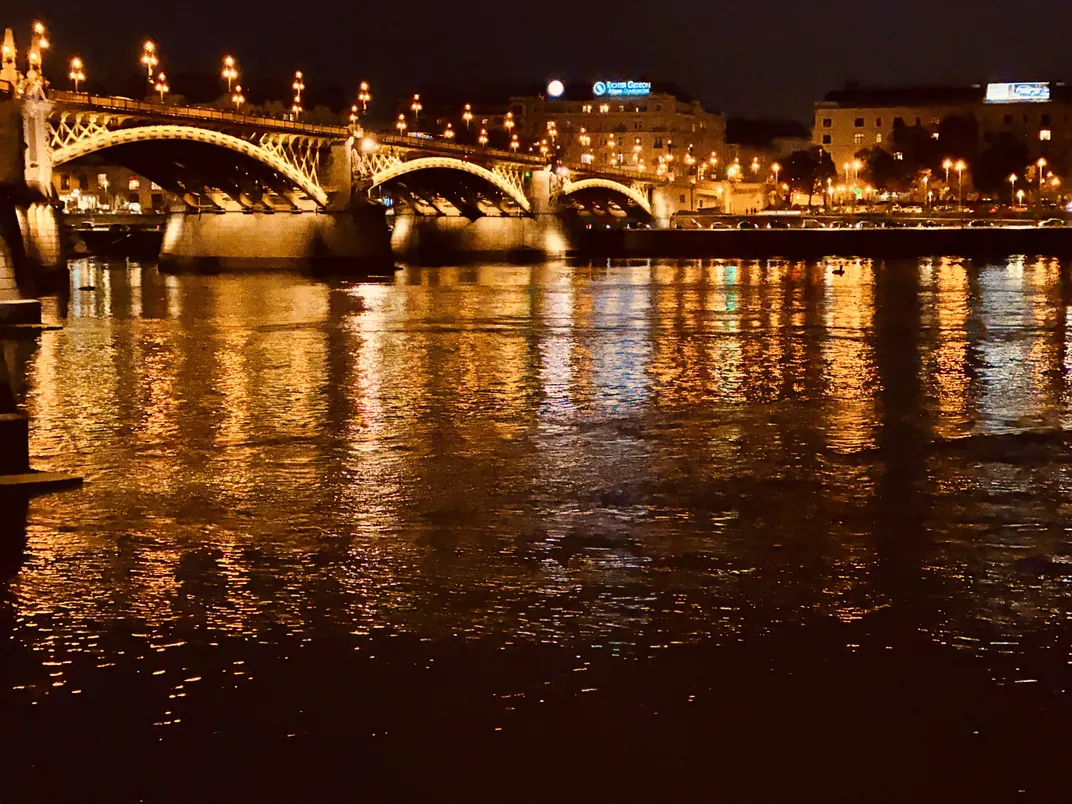 A Hungarian bridge | Smithsonian Photo Contest | Smithsonian Magazine