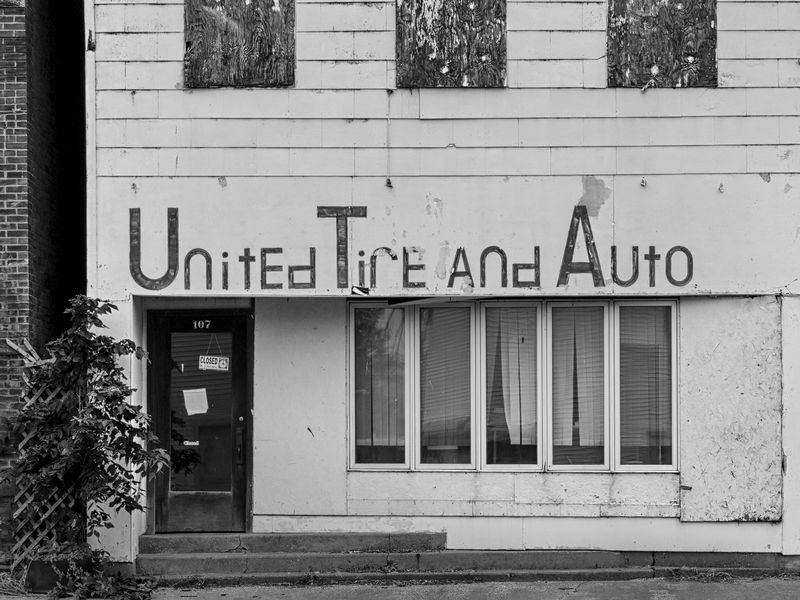 United Tire and Auto, Alexis, Illinois | Smithsonian Photo Contest ...