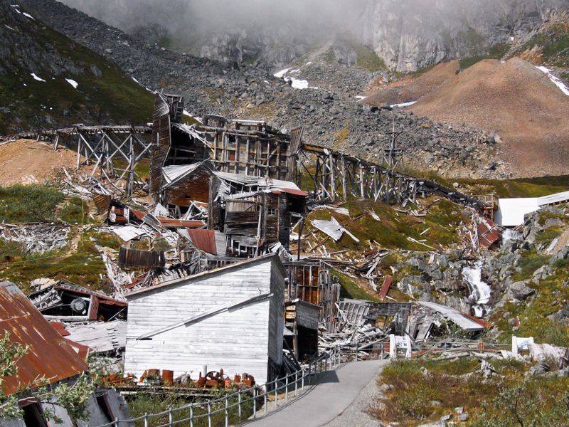 Amazing photo I took of the historic buildings at Independence Mine ...