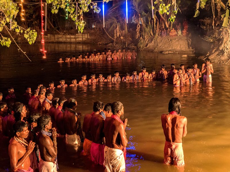 The Holy Bath | Smithsonian Photo Contest | Smithsonian Magazine