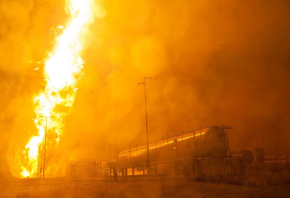 The Antares Spacecraft Explosion in Horrifyingly Beautiful Detail