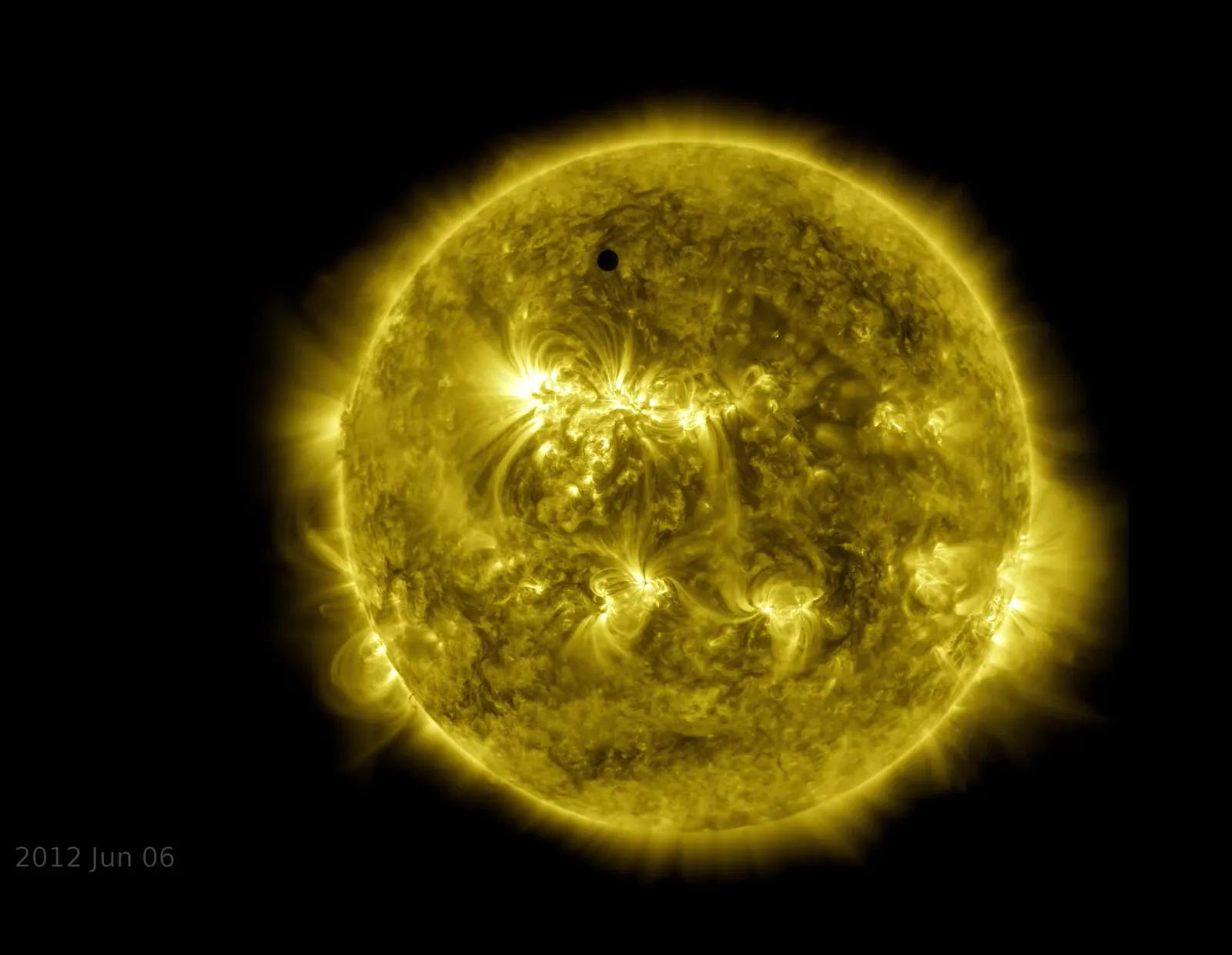 Watch This Mesmerizing Time-Lapse of the Sun’s Last Decade | Smart News ...