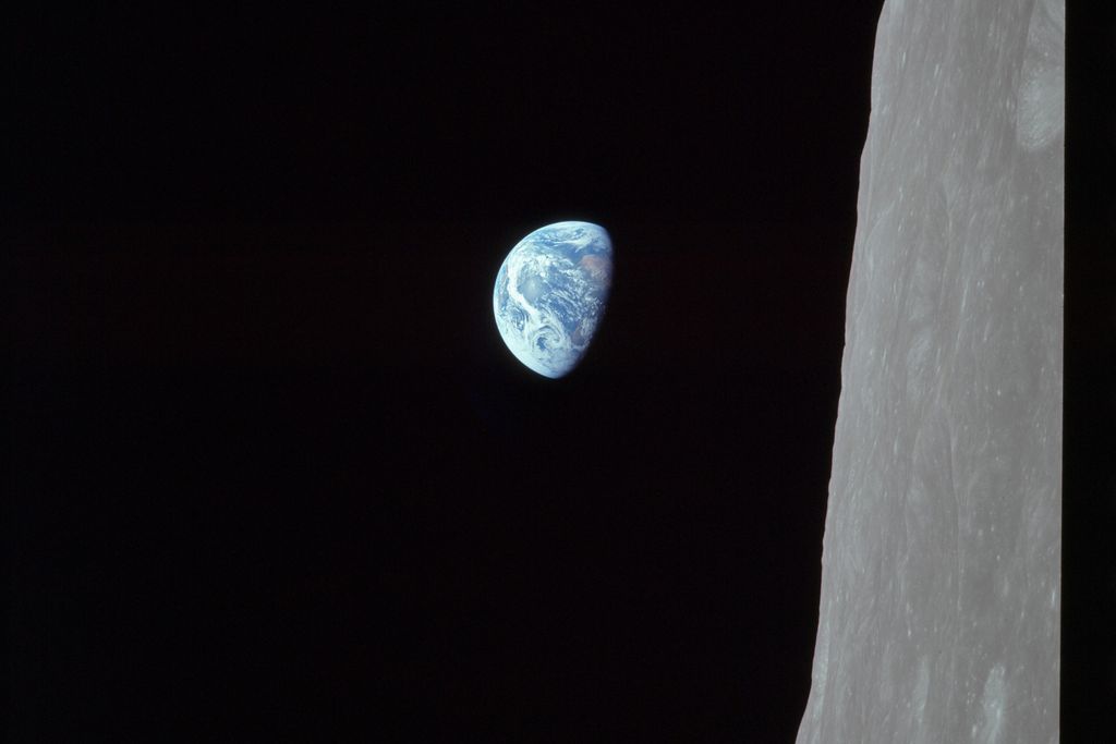 Super High Resolution Earthrise Earth Restored — Toby Ord