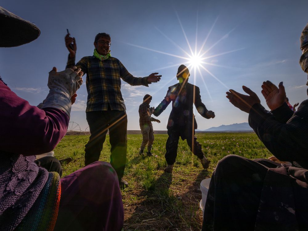 Workers' dance | Smithsonian Photo Contest | Smithsonian Magazine