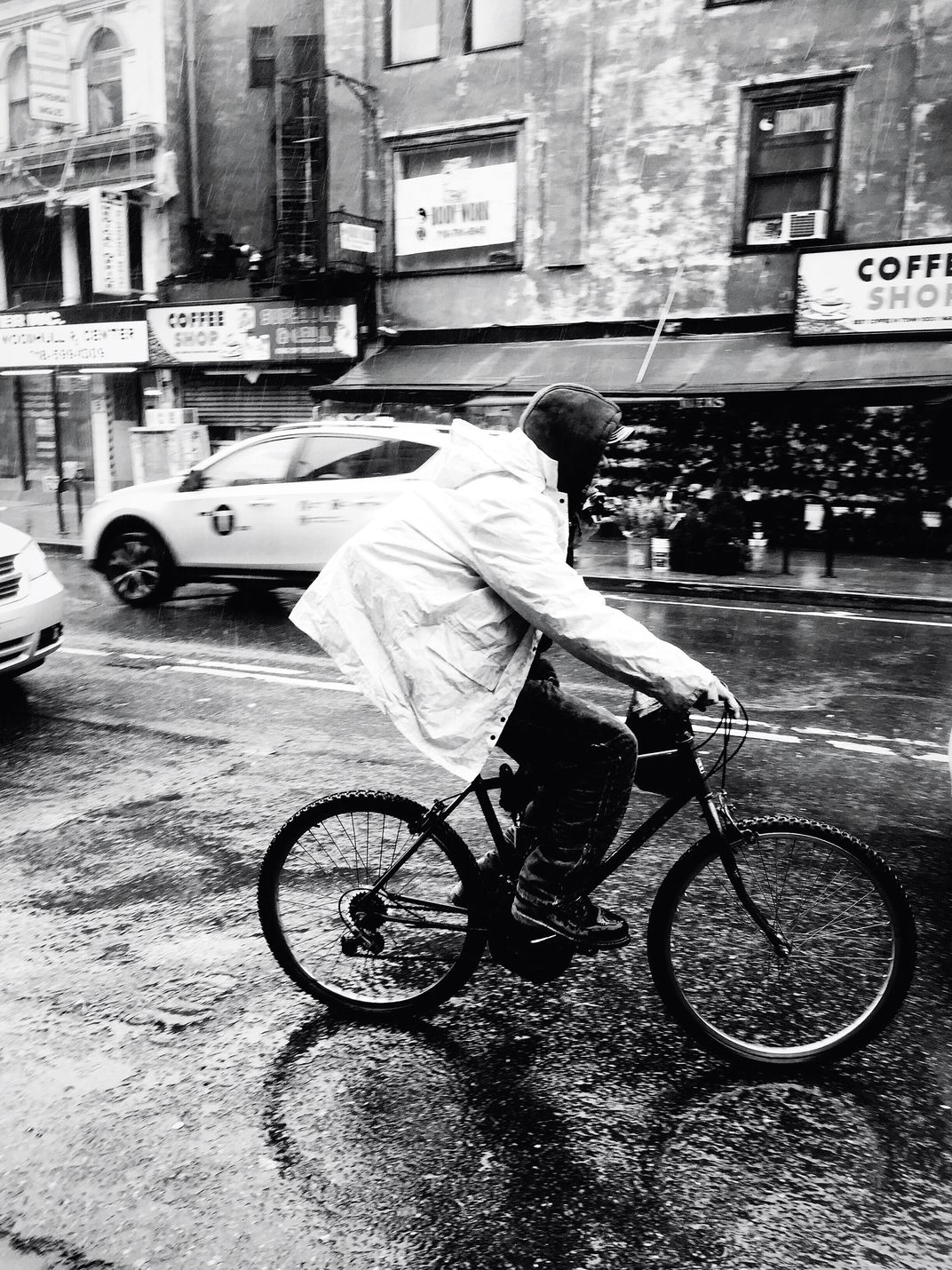 Commuting In The Rain | Smithsonian Photo Contest | Smithsonian Magazine
