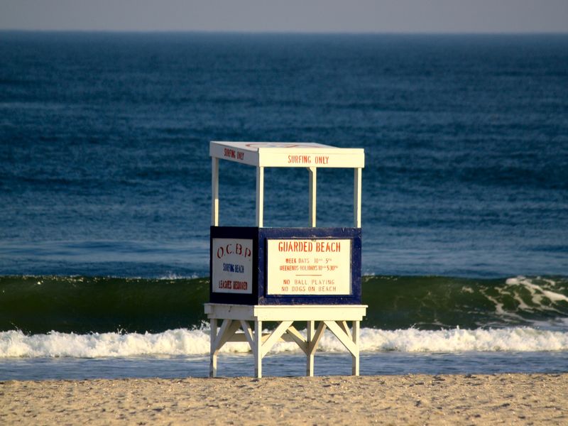 A lifeguard stand sits empty after a beach day in Ocean City, New ...