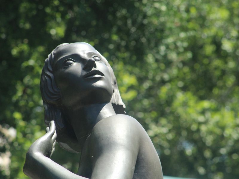 A Bronze Statue Of A Woman | Smithsonian Photo Contest | Smithsonian ...