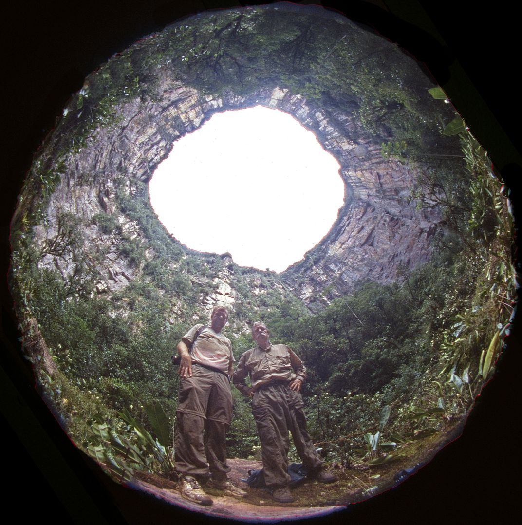 Meet the Entomologist and Wildlife Photographer Zooming in on the Weird ...