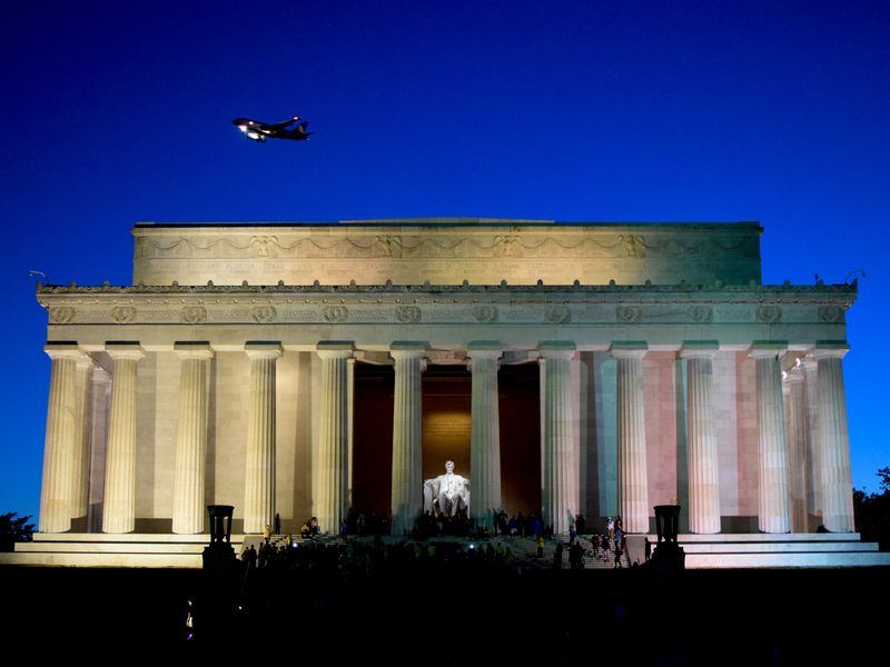 Lincoln memorial at night | Smithsonian Photo Contest | Smithsonian ...