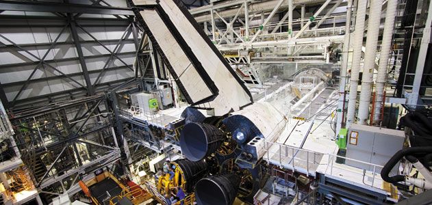 inside space shuttle discovery