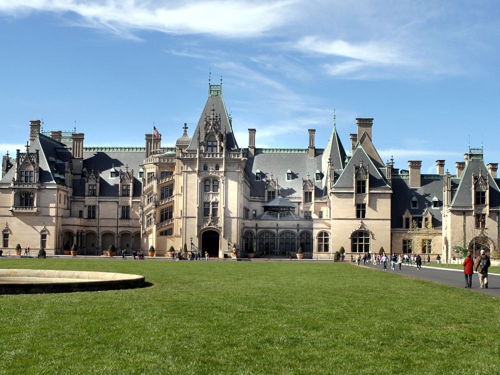 Asheville's Biltmore Estate Will Reopen for the Holidays After ...