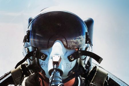 pilot helmet reflection