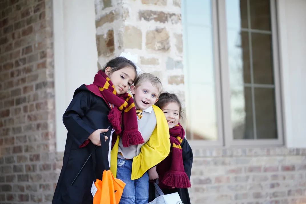 USA Family on Halloween | Smithsonian Photo Contest | Smithsonian Magazine