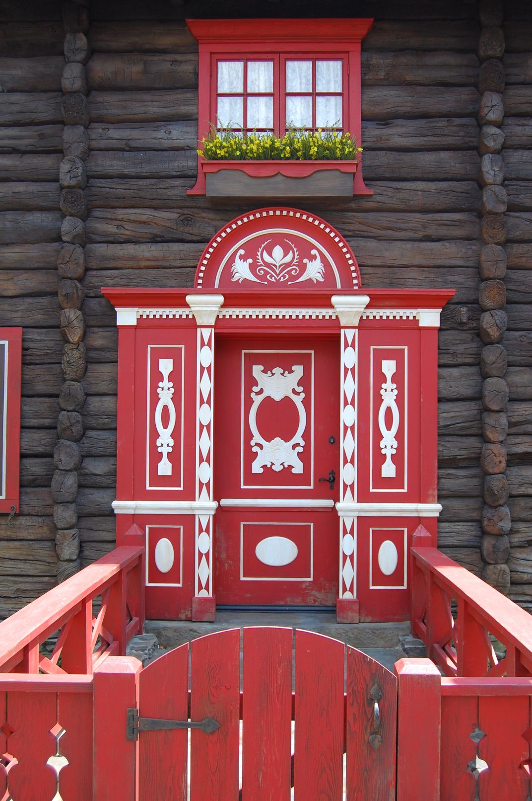 Norwegian door | Smithsonian Photo Contest | Smithsonian Magazine