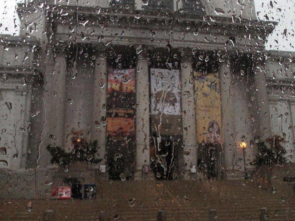 Rainy day at the Natural History Museum | Smithsonian Photo Contest ...