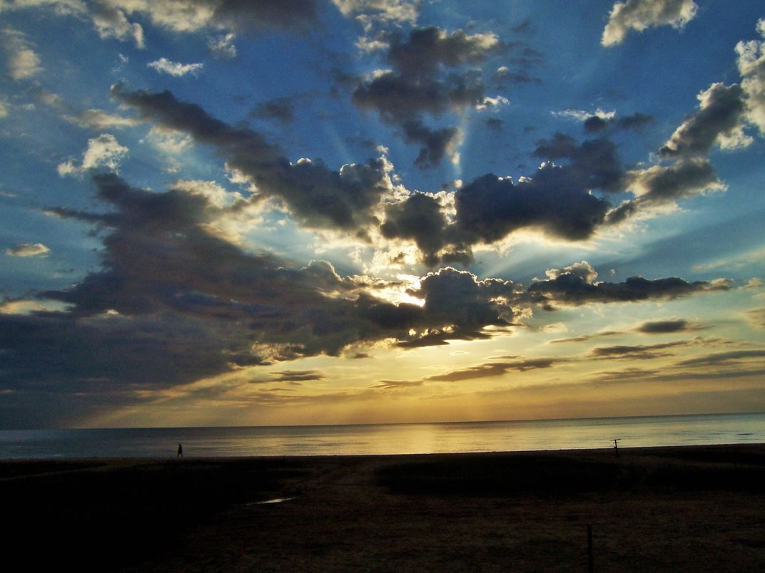 Lake Huron Sunrise | Smithsonian Photo Contest | Smithsonian Magazine