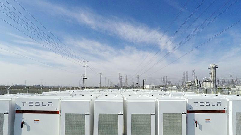 Tesla power grid battery store