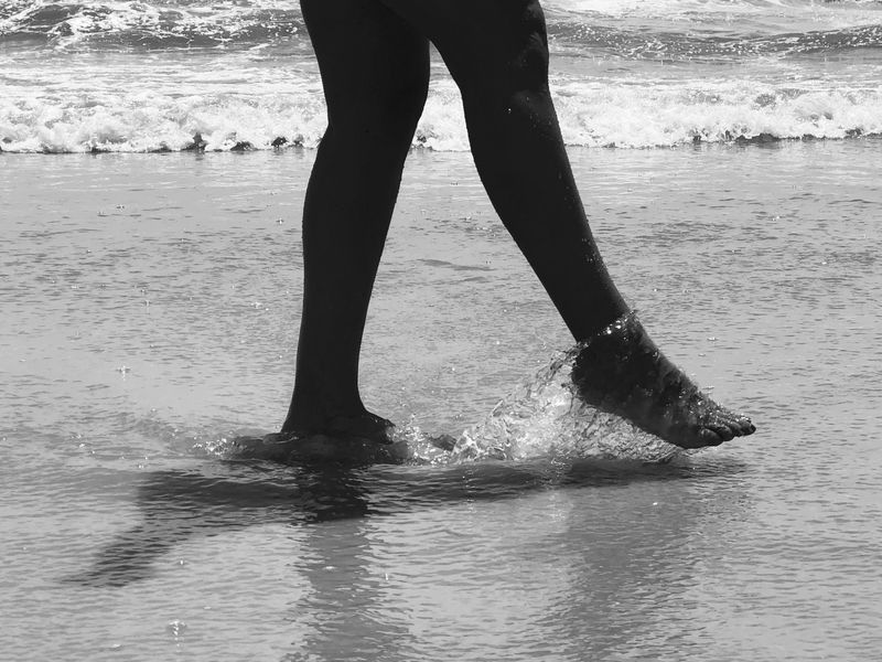 Toes in the water as the waves roll in | Smithsonian Photo Contest ...