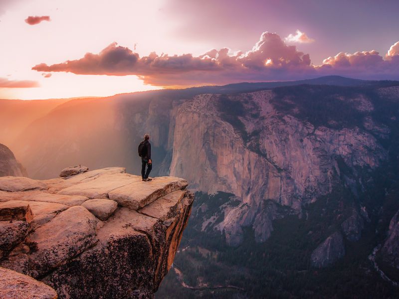 Looking over the horizon | Smithsonian Photo Contest | Smithsonian Magazine