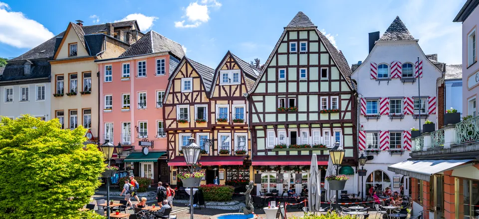 The Grand Danube | Smithsonian Journeys