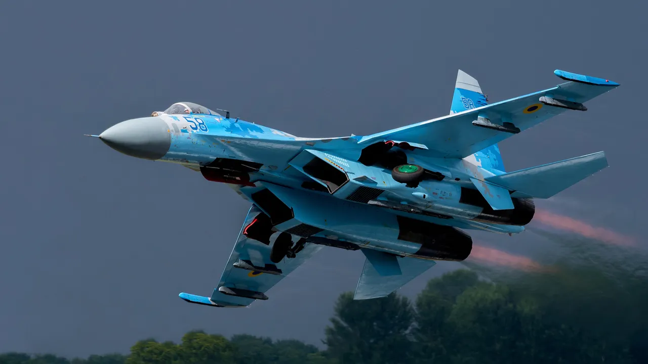 Fotos Del Sukhoi Su 27 Our First Detailed Look At Russian Su 27