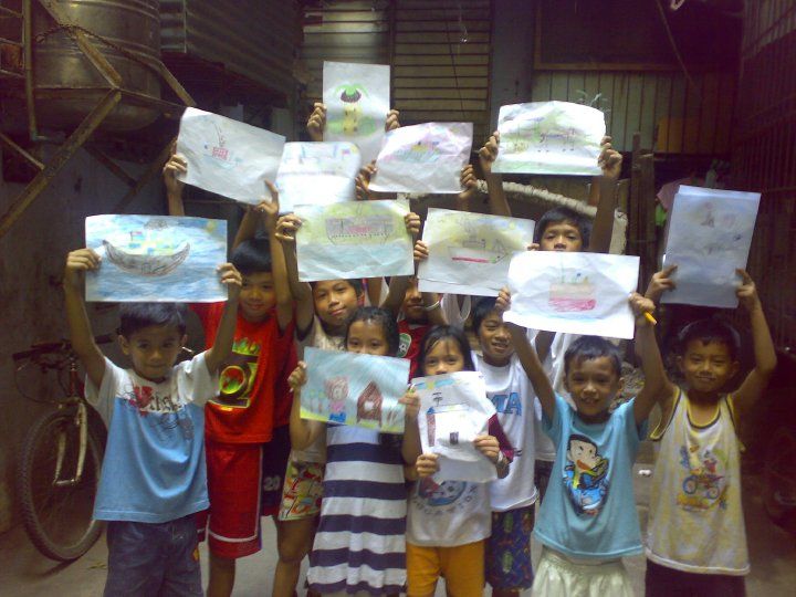 creative children in squatter area in the Philippines | Smithsonian ...