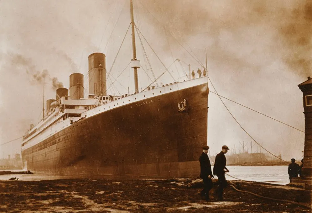 titanic 2 sinking date