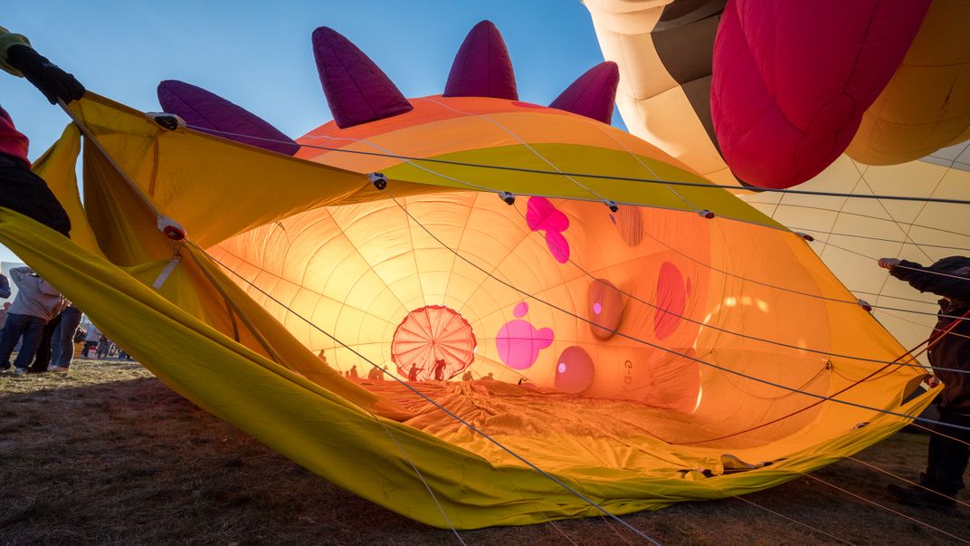 Lots to see inside an inflating hot air balloon | Smithsonian Photo ...