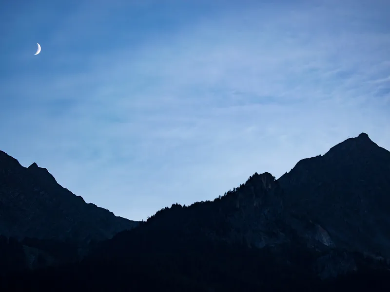Moon rising over the mountains | Smithsonian Photo Contest ...