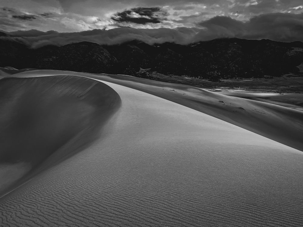 Undulating sand dunes | Smithsonian Photo Contest | Smithsonian Magazine