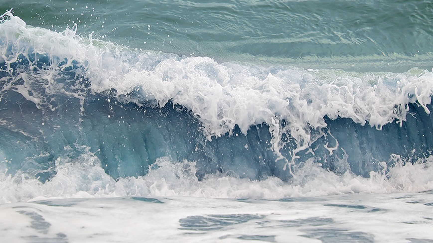 Sixty-Two-Foot Wave Sets New Record