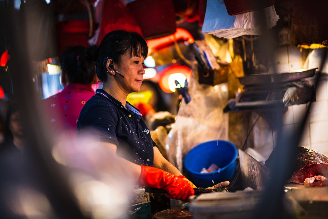 A female fishmonger at the Red Market, Macao #4 | Smithsonian Photo ...