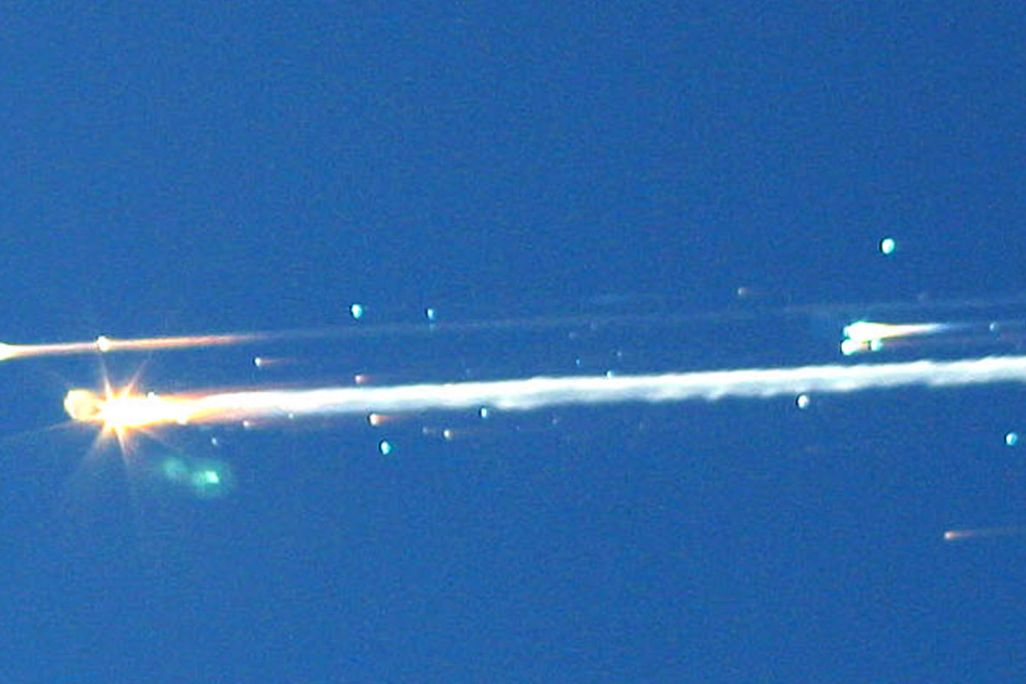 spaceship exploded 2003