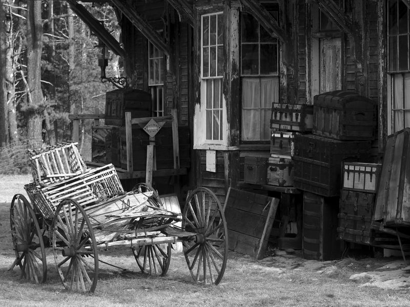 Running Behind Schedule | Smithsonian Photo Contest | Smithsonian Magazine