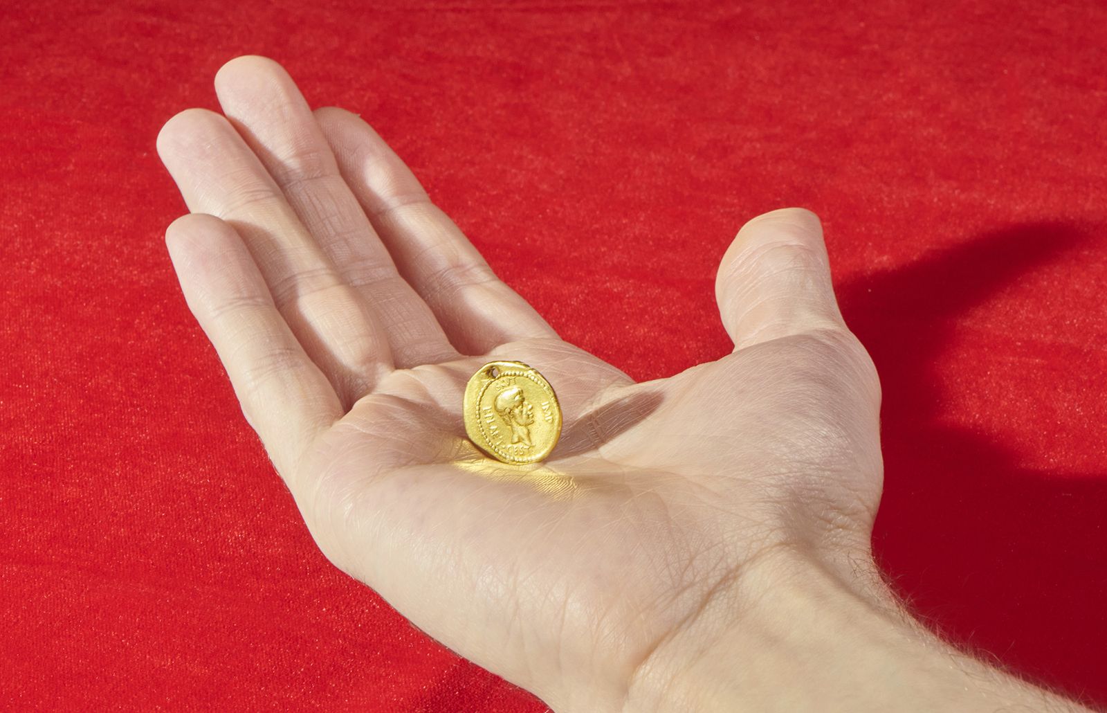 Top 23 What Do The Symbols On The Eid Mar Coin Symbolize In 2022 Meopari