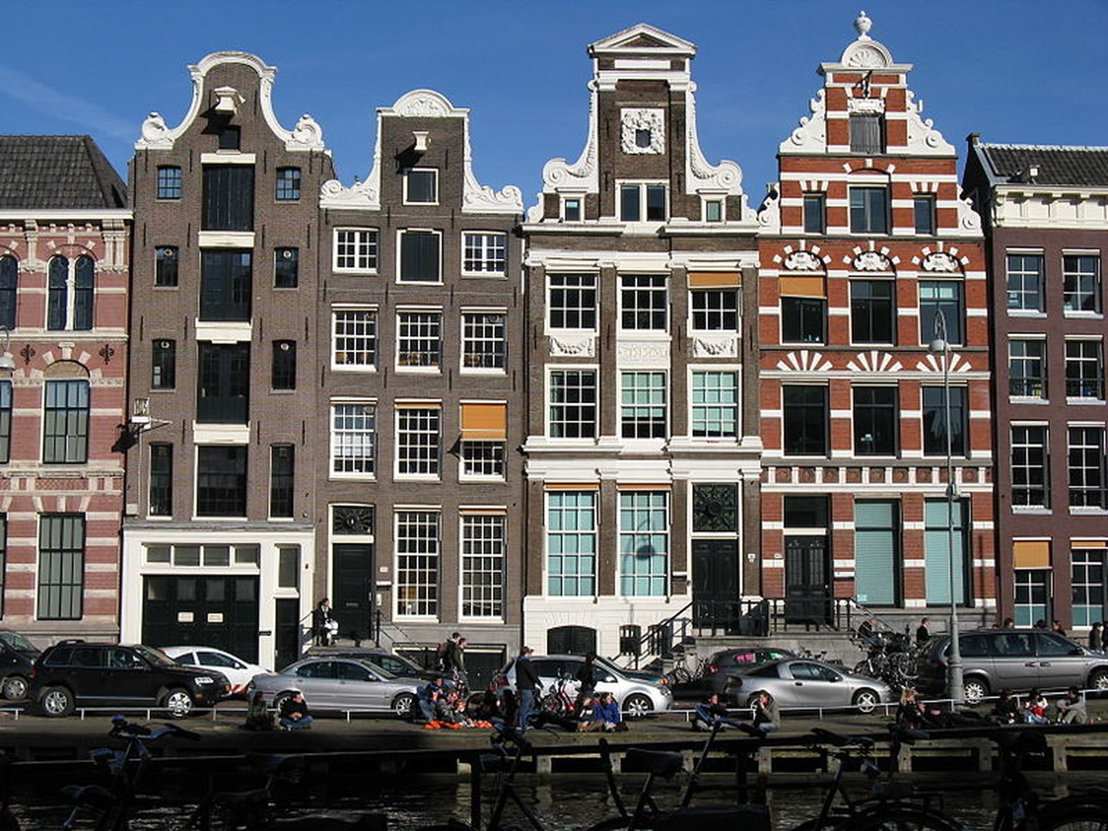 New Website Unearths Amsterdam’s History Via 700,000 Artifacts Spanning ...