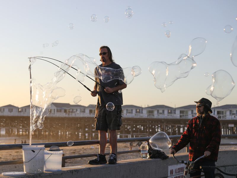 The Bubble man | Smithsonian Photo Contest | Smithsonian Magazine