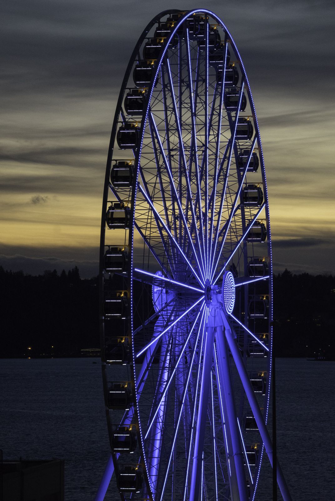 Seattle Wheel at sunset, in between storms | Smithsonian Photo Contest ...