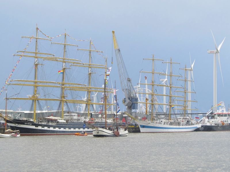 Catching Wind from Past to Present and Future | Smithsonian Photo ...