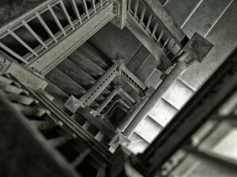 Inside Alabama's Abandoned Buildings