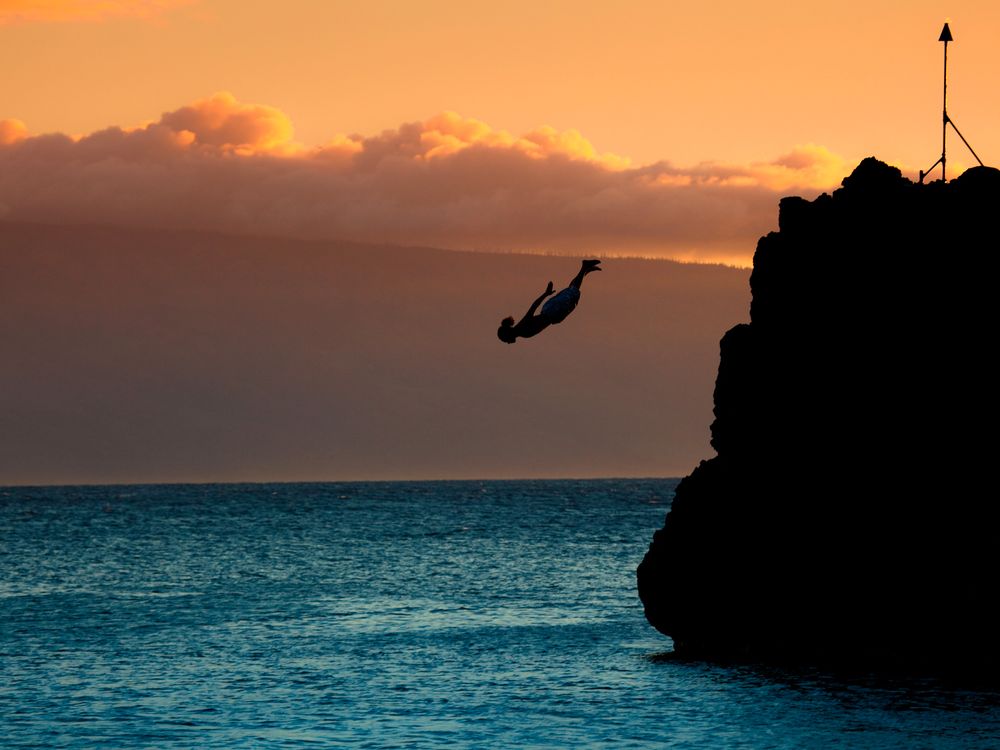 Cliff diver at Black Rock, Maui. | Smithsonian Photo Contest ...