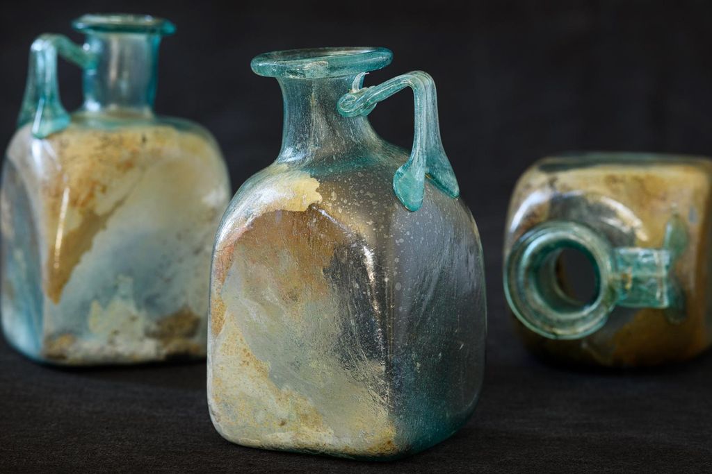 In This Ancient Cemetery, Romans Left Fine Glass Vessels, Platforms for ...