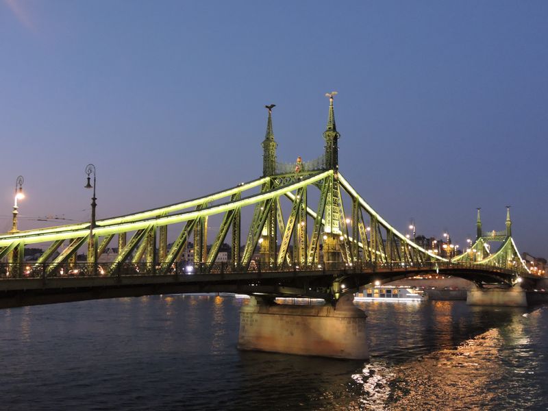 Liberty Bridge | Smithsonian Photo Contest | Smithsonian Magazine