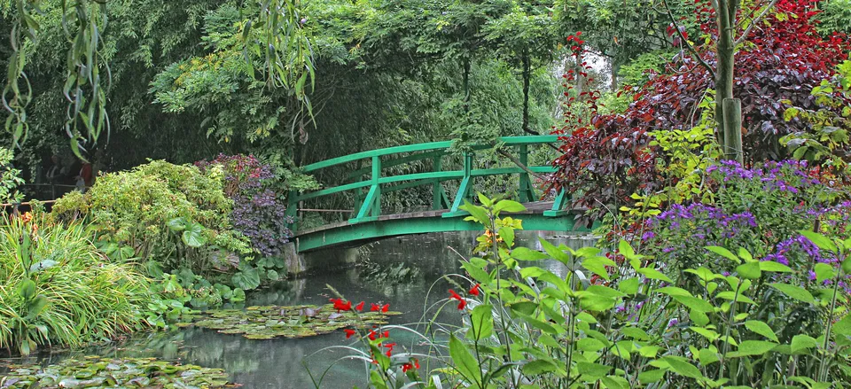 Along the Seine | Smithsonian Journeys