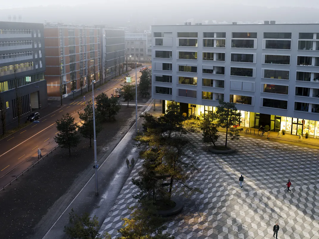 2013 Zurich Max Bill Platz, 27 déc | Smithsonian Photo Contest ...