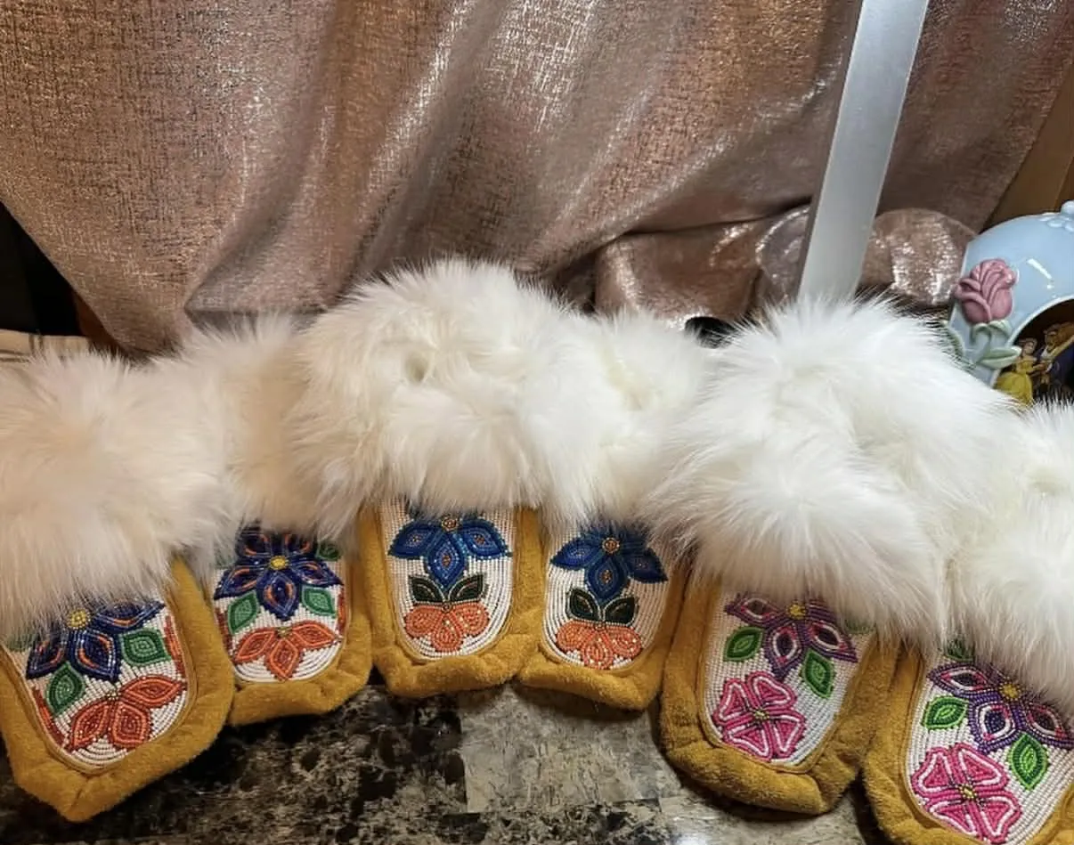 Meet Jewels Gilbert, the Native Artist Behind Beautiful Arctic Beadwork ...